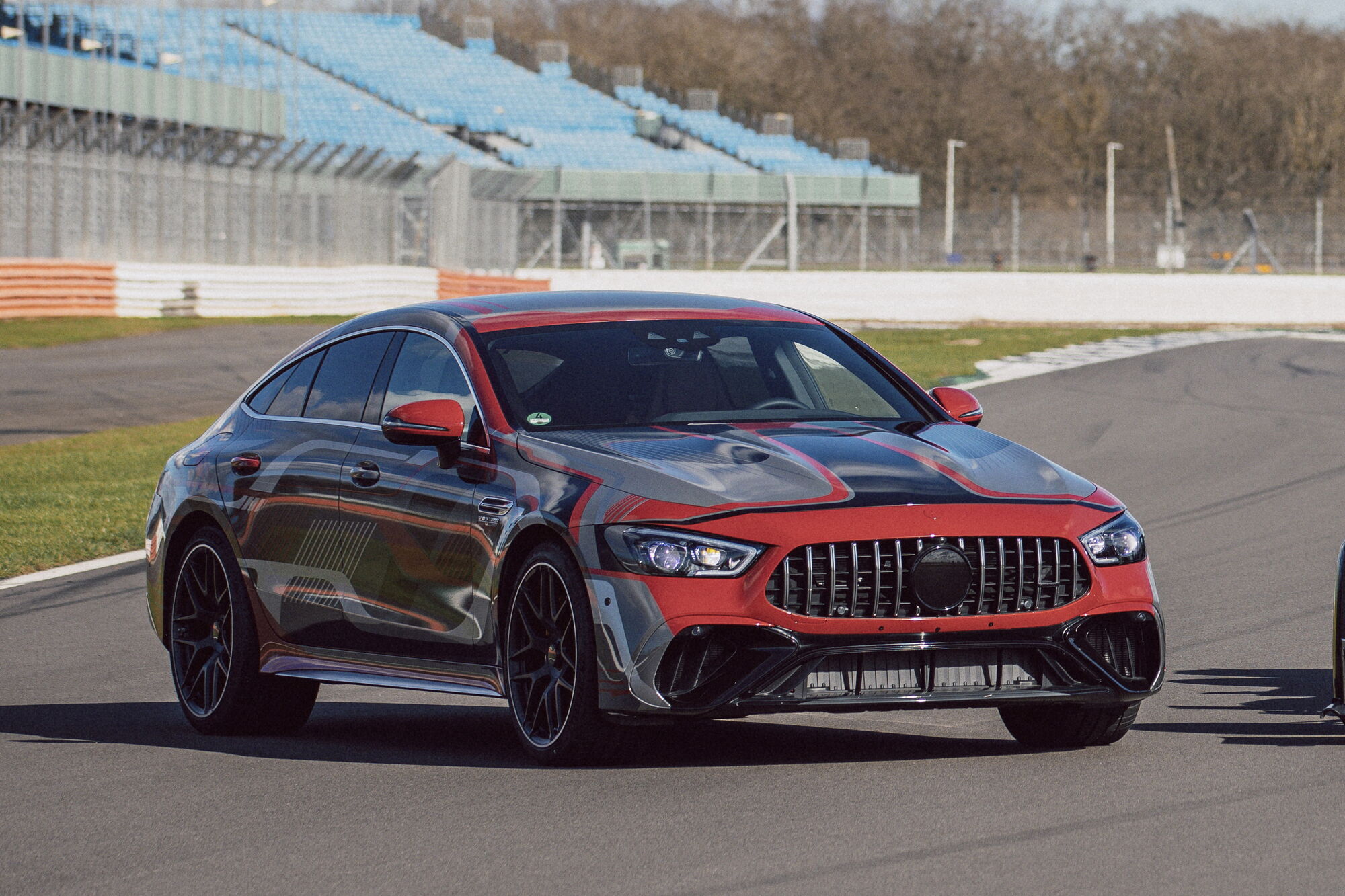 Mercedes офіційно показав новий спортивний седан AMG GT 73 - Autogid.pro